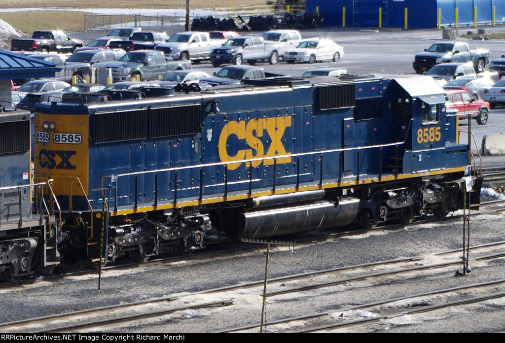 CSX 8585